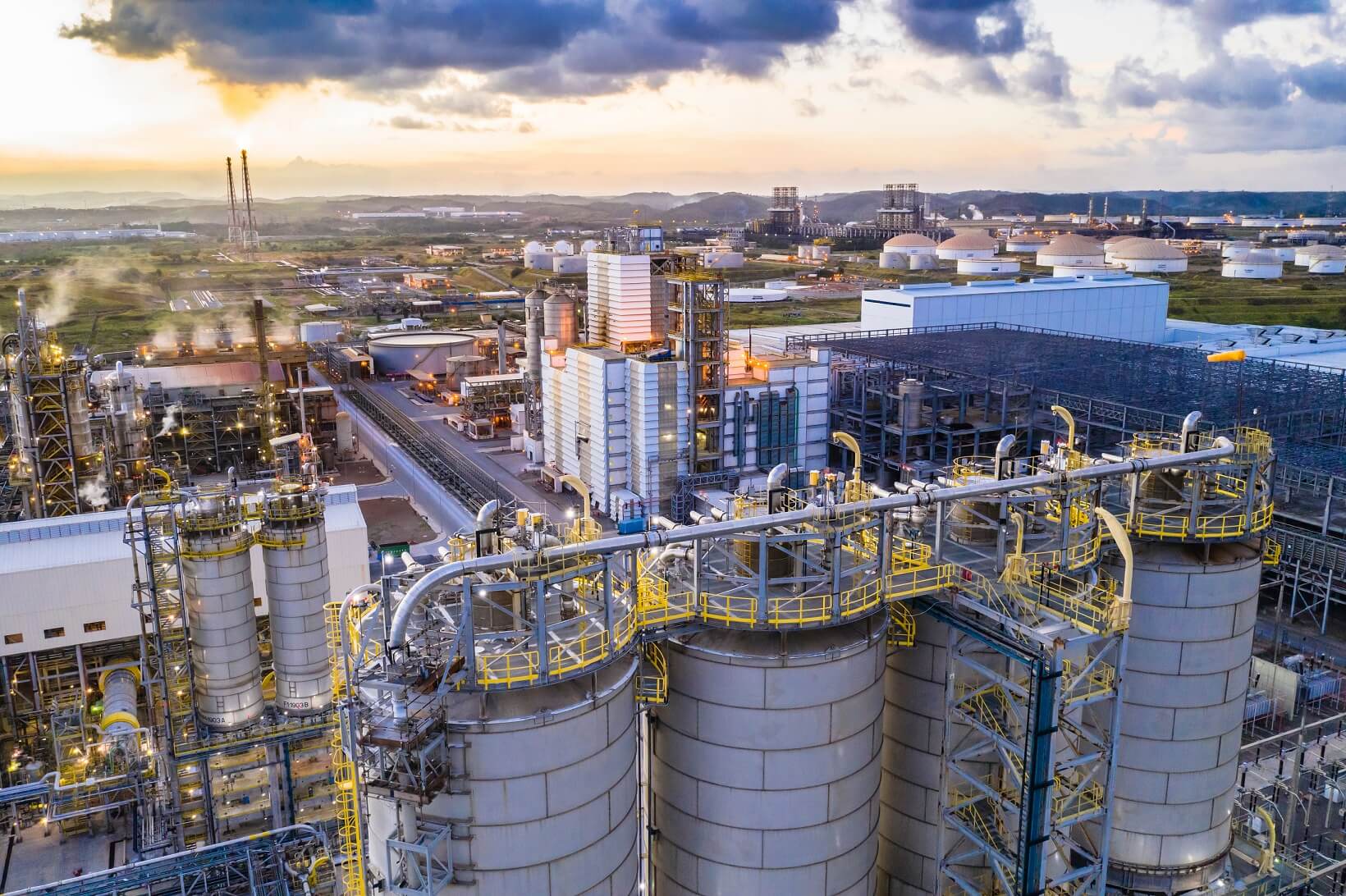 ALPEK POLYESTER - Sobre Nosotros